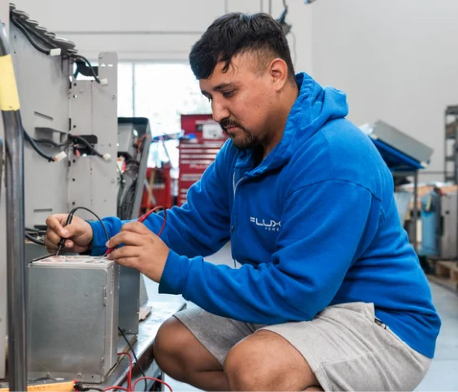 Cutting-Edge Lithium-Ion Battery Technology & Solutions | Flux Power